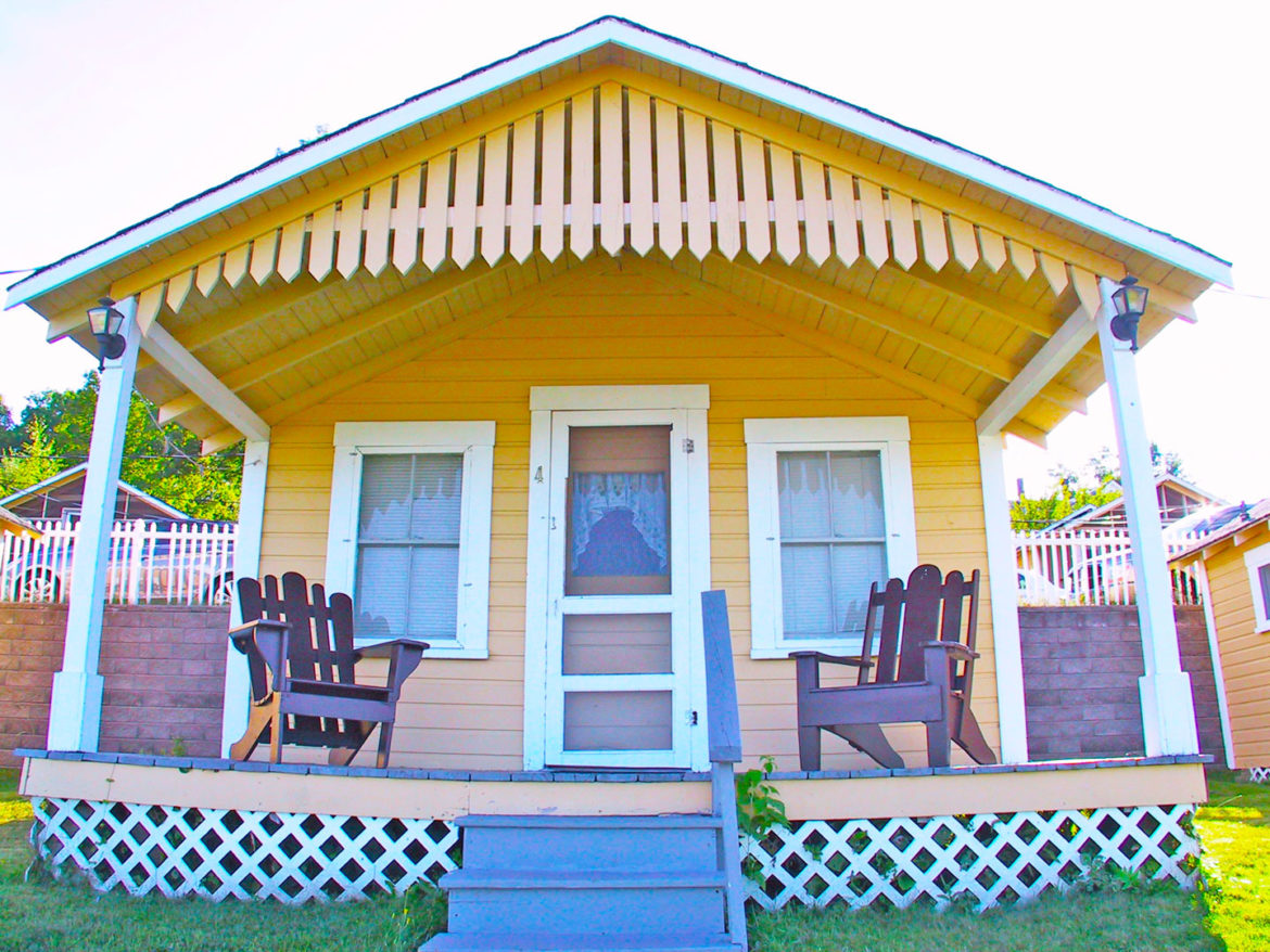 Small Cottages - Half Moon Motel & Cottages - Weirs Beach - Laconia New ...