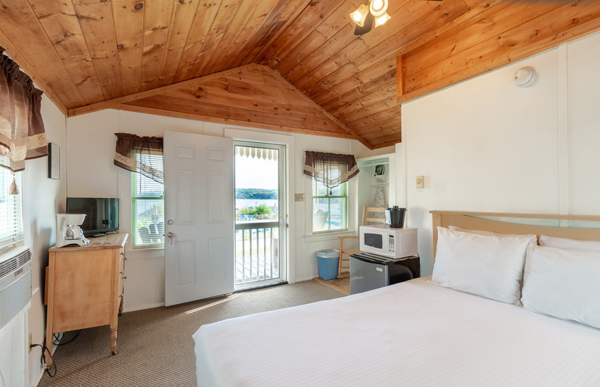 Small Cottages - Half Moon Motel & Cottages - Weirs Beach - Laconia New ...